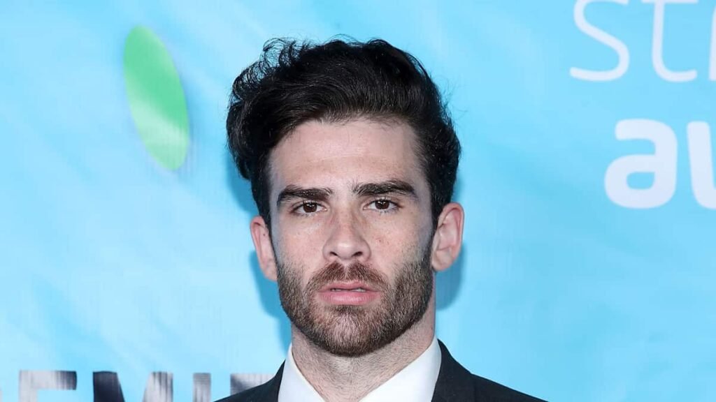 HasanAbi Net Worth: Height, Age, Bio, Career, Real Name & Girlfriend